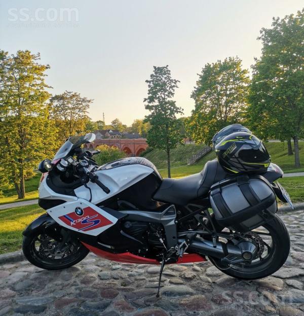 BMW K 1300S 2014 in Tukums, with an engine capacity of 1.30 L and mileage of 0 thousand km for 5100 €, photo 3 on AUTOMOTO.COM.LV