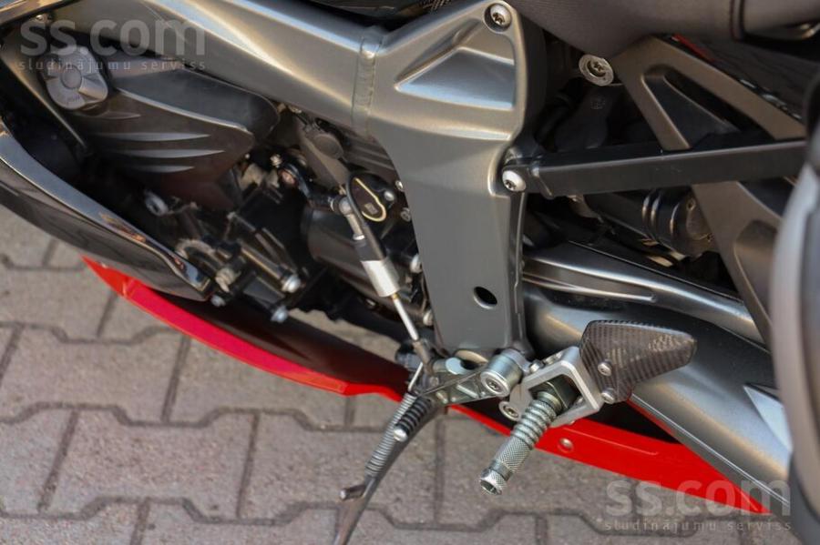 BMW K 1300S 2014 Rīga, ar dzinēja tilpumu 1.29 L un nobraukumu 0 tūkst. km par 4995 €, foto 8 vietnē AUTOMOTO.COM.LV