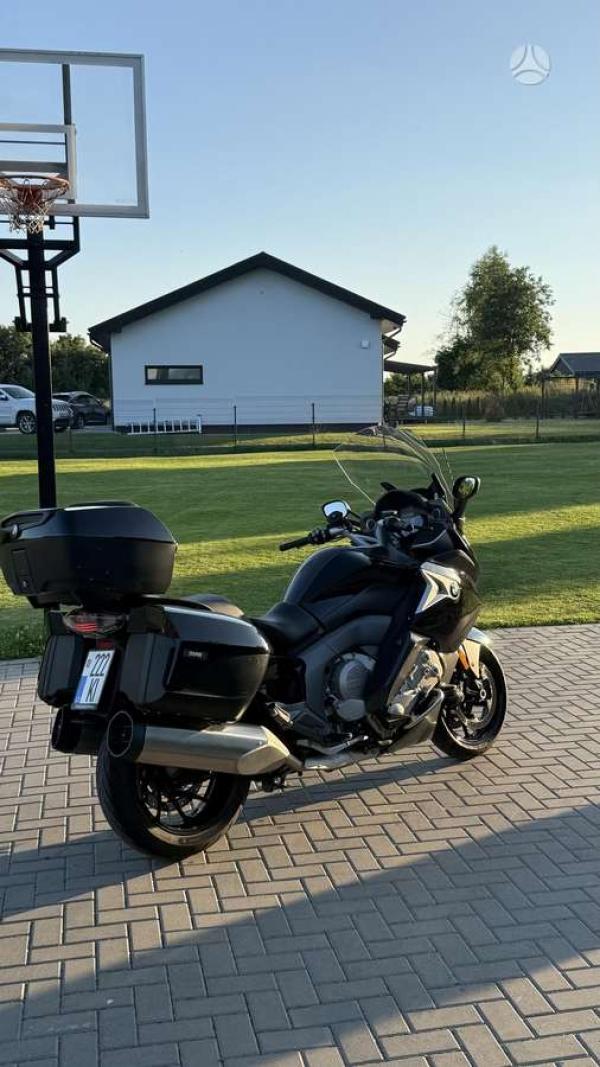 Черный БМВ K 1600GT 2017 в Вильнюс, объемом двигателя 1.60 л и пробегом 40 тыс. км за 14200 €, фото 4 на AUTOMOTO.COM.LV