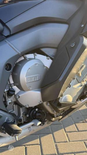 Черный БМВ K 1600GT 2017 в Вильнюс, объемом двигателя 1.60 л и пробегом 40 тыс. км за 14200 €, фото 6 на AUTOMOTO.COM.LV