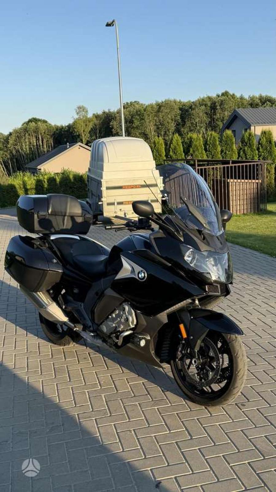 Черный БМВ K 1600GT 2017 в Вильнюс, объемом двигателя 1.60 л и пробегом 40 тыс. км за 14200 €, фото 13 на AUTOMOTO.COM.LV