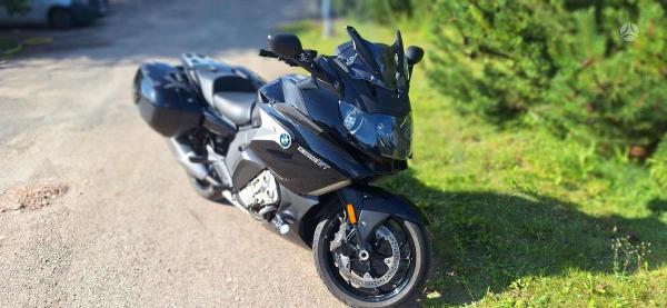 Black BMW K 1600GT 2018 in Vilnius, with an engine capacity of 1.64 L and mileage of 54 thousand km for 12000 €, photo 2 on AUTOMOTO.COM.LV