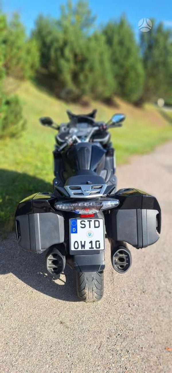 Black BMW K 1600GT 2018 in Vilnius, with an engine capacity of 1.64 L and mileage of 54 thousand km for 12000 €, photo 6 on AUTOMOTO.COM.LV