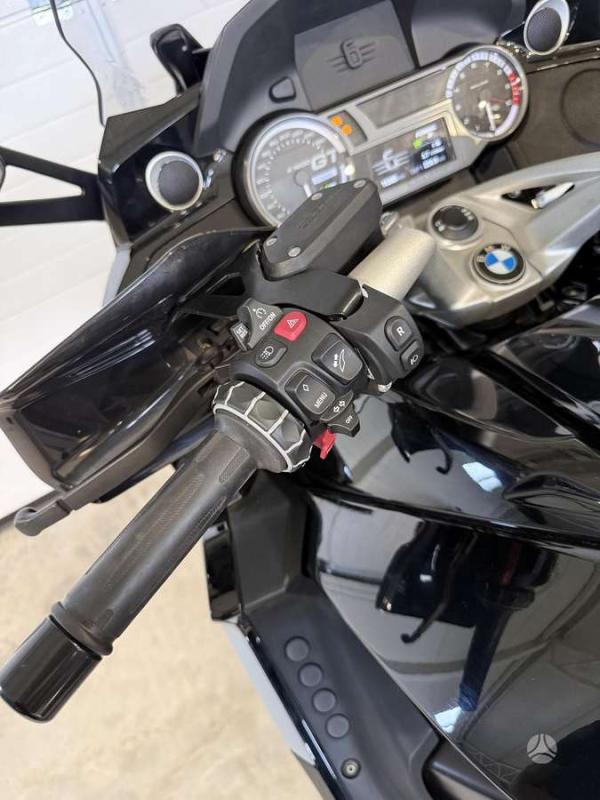 Melns BMW K 1600GT 2019 Kauņa, ar dzinēja tilpumu 1.65 L un nobraukumu 15 tūkst. km par 15200 €, foto 10 vietnē AUTOMOTO.COM.LV