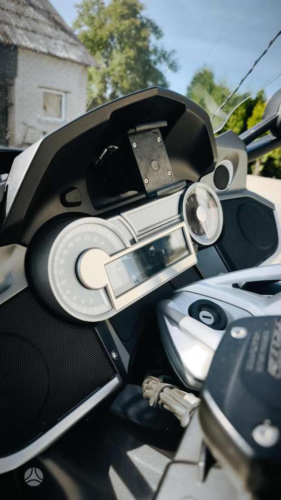 BMW K 1600GT 2012 in Klaipeda, with an engine capacity of 1.60 L and mileage of 85 thousand km for 6250 €, photo 13 on AUTOMOTO.COM.LV