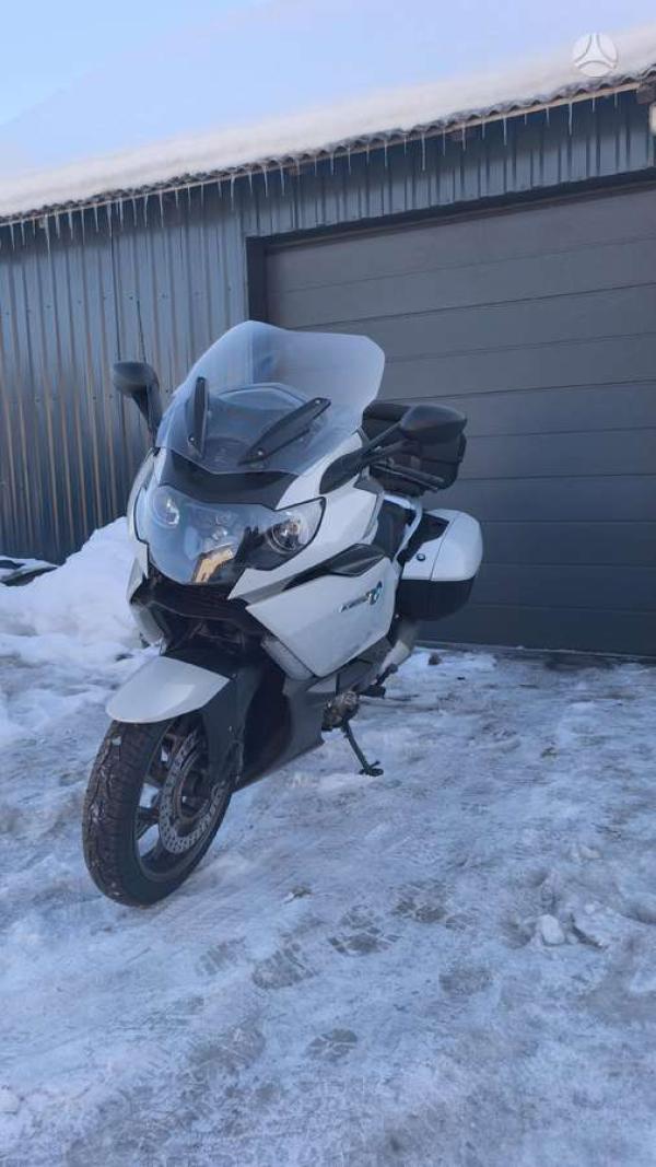 Balts BMW K 1600GT 2012 Klaipėda, ar dzinēja tilpumu 1.60 L un nobraukumu 85 tūkst. km par 8000 €, foto 2 vietnē AUTOMOTO.COM.LV