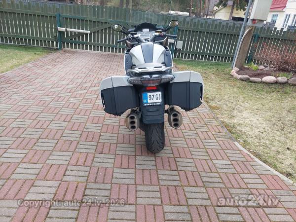 White BMW K 1600GT 2012 in Tallinn, with an engine capacity of 1.65 L and mileage of 54 thousand km for 9190 €, photo 4 on AUTOMOTO.COM.LV