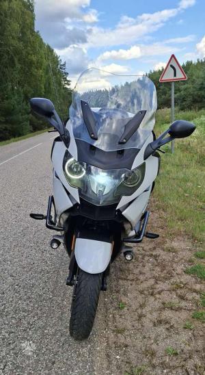 Balts BMW K 1600GT 2015 Viļņa, ar dzinēja tilpumu 1.65 L un nobraukumu 97 tūkst. km par 10200 €, foto  vietnē AUTOMOTO.COM.LV