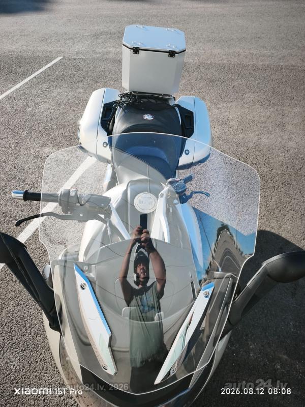 Grey BMW K 1600GTL 2013 in Tallinn, with an engine capacity of 1.65 L and mileage of 0 thousand km for 7985 €, photo 7 on AUTOMOTO.COM.LV