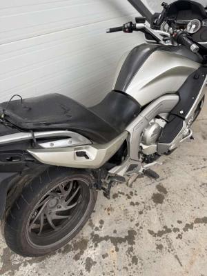 BMW K 1600GTL 2013 Tauragė, ar dzinēja tilpumu 1.60 L un nobraukumu 40 tūkst. km par 4200 €, foto 4 vietnē AUTOMOTO.COM.LV