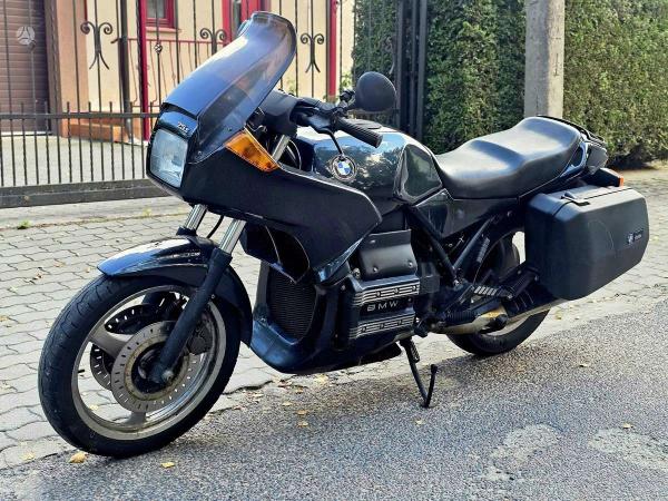Melns BMW K 75 1992 Viļņa, ar dzinēja tilpumu 0.74 L un nobraukumu 142 tūkst. km par 990 €, foto 4 vietnē AUTOMOTO.COM.LV