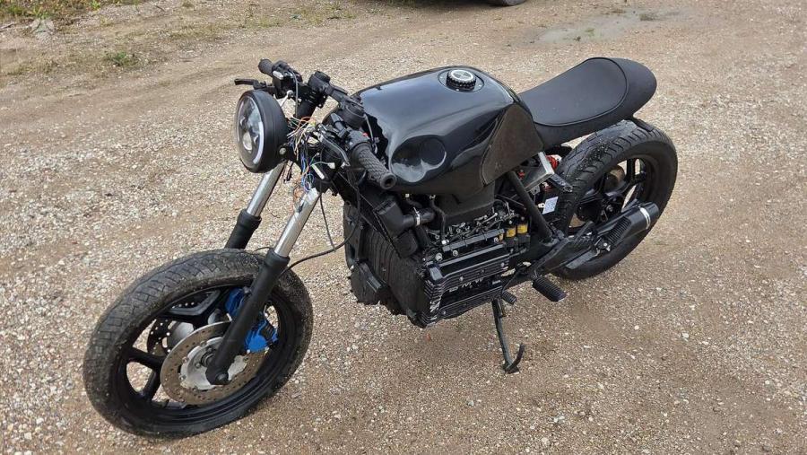 BMW K 75 1992 Kauņa, ar dzinēja tilpumu 0.75 L un nobraukumu 52 tūkst. km par 1800 €, foto 3 vietnē AUTOMOTO.COM.LV