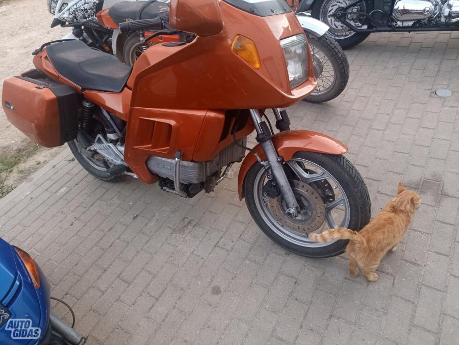 Sarkans BMW K 1986 Kauņa, ar dzinēja tilpumu 0.98 L un nobraukumu 0 tūkst. km par 2100 €, foto 12 vietnē AUTOMOTO.COM.LV