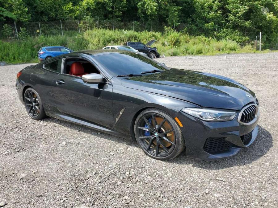 Black BMW M 850 2019 in Kaunas, with an engine capacity of 4.40 L and mileage of 100 thousand km for 21500 €, photo 2 on AUTOMOTO.COM.LV