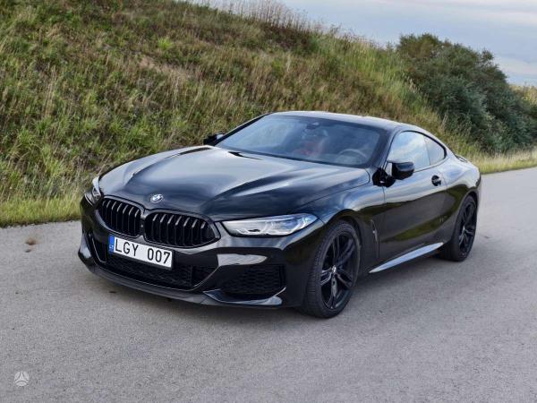 Black BMW M 850 2019 in Siauliai, with an engine capacity of 4.40 L and mileage of 86 thousand km for 43500 €, photo 3 on AUTOMOTO.COM.LV