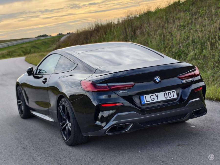 Black BMW M 850 2019 in Siauliai, with an engine capacity of 4.40 L and mileage of 86 thousand km for 43500 €, photo 6 on AUTOMOTO.COM.LV