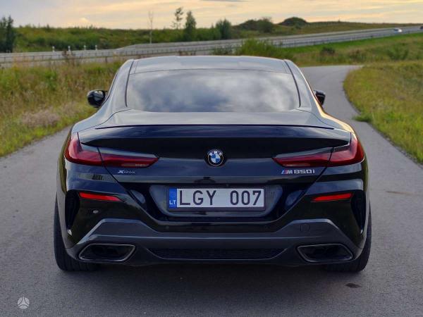 Black BMW M 850 2019 in Siauliai, with an engine capacity of 4.40 L and mileage of 86 thousand km for 43500 €, photo 7 on AUTOMOTO.COM.LV