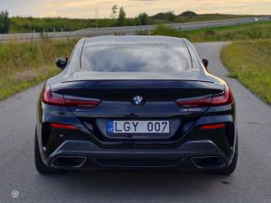 Black BMW M 850 2019 in Siauliai, with an engine capacity of 4.40 L and mileage of 86 thousand km for 43500 €, photo 7 on AUTOMOTO.COM.LV