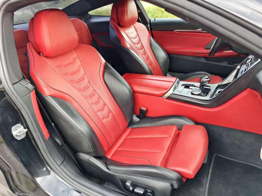 Black BMW M 850 2019 in Siauliai, with an engine capacity of 4.40 L and mileage of 86 thousand km for 43500 €, photo 14 on AUTOMOTO.COM.LV