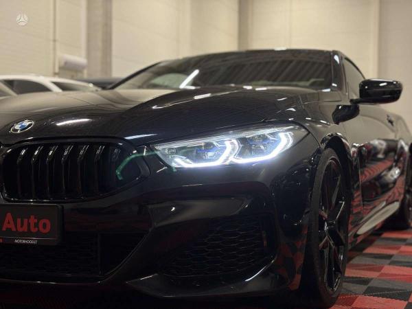 Melns BMW M 850 2020 Viļņa, ar dzinēja tilpumu 4.40 L un nobraukumu 24 tūkst. km par 50000 €, foto 7 vietnē AUTOMOTO.COM.LV