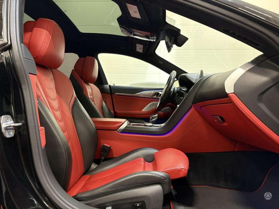 Black BMW M 850 2020 in Vilnius, with an engine capacity of 4.40 L and mileage of 79 thousand km for 46900 €, photo 19 on AUTOMOTO.COM.LV