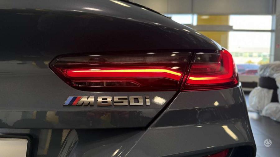Синий БМВ M 850 2019 в Вильнюс, объемом двигателя 4.40 л и пробегом 33 тыс. км за 49989 €, фото 23 на AUTOMOTO.COM.LV