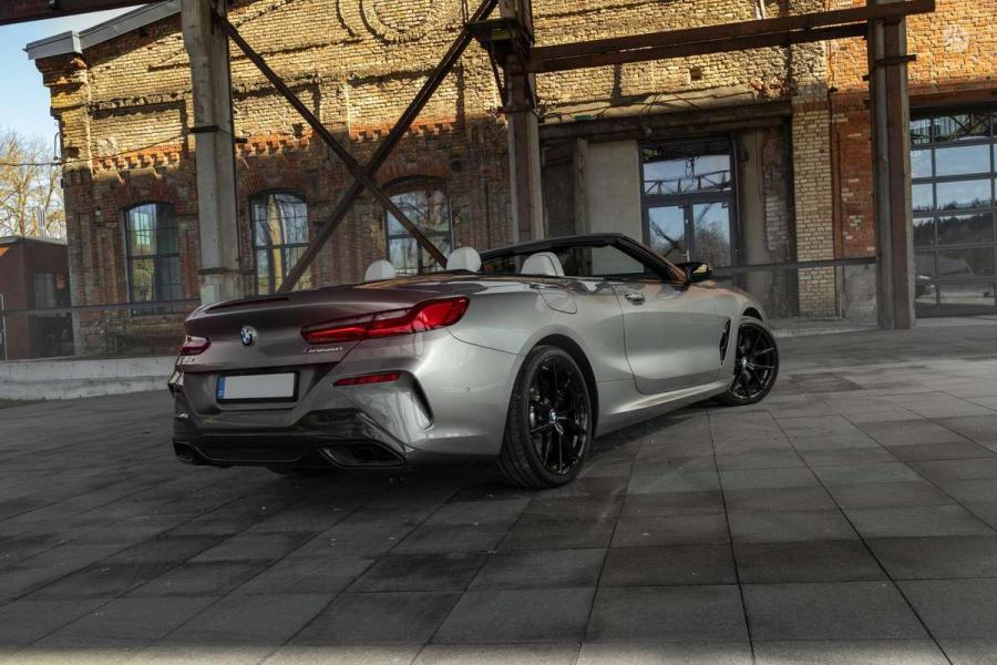 Grey BMW M 850 2024 in Vilnius, with an engine capacity of 4.40 L and mileage of 18 thousand km for 72000 €, photo 8 on AUTOMOTO.COM.LV