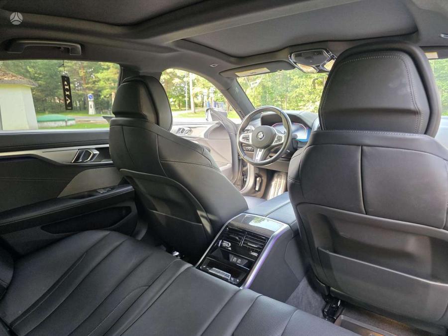 Grey BMW M 850 2021 in Kaunas, with an engine capacity of 4.40 L and mileage of 70 thousand km for 49500 €, photo 10 on AUTOMOTO.COM.LV