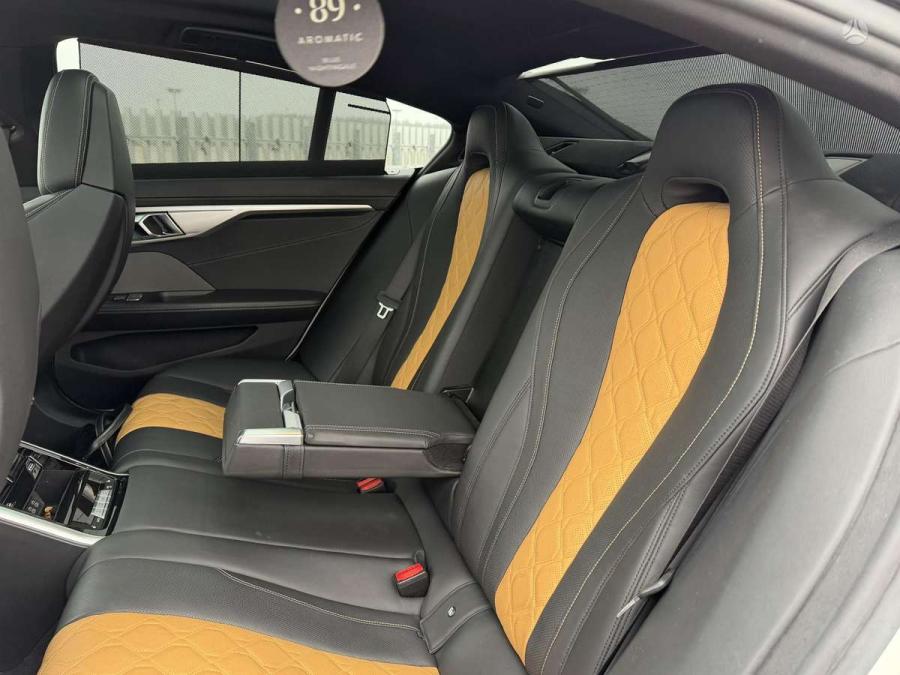 Balts BMW M 850 2021 Viļņa, ar dzinēja tilpumu 4.40 L un nobraukumu 85 tūkst. km par 45500 €, foto 19 vietnē AUTOMOTO.COM.LV