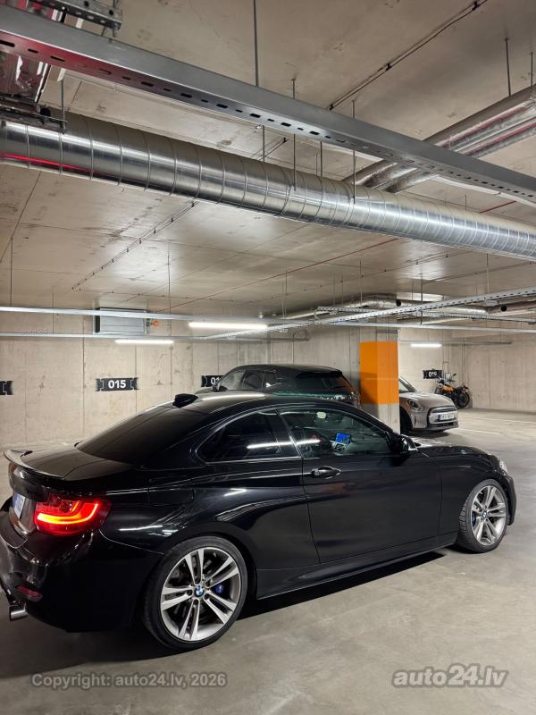 Melns BMW M-series 2014 Tallina, ar dzinēja tilpumu 3.00 L un nobraukumu 167 tūkst. km par 19000 €, foto 3 vietnē AUTOMOTO.COM.LV
