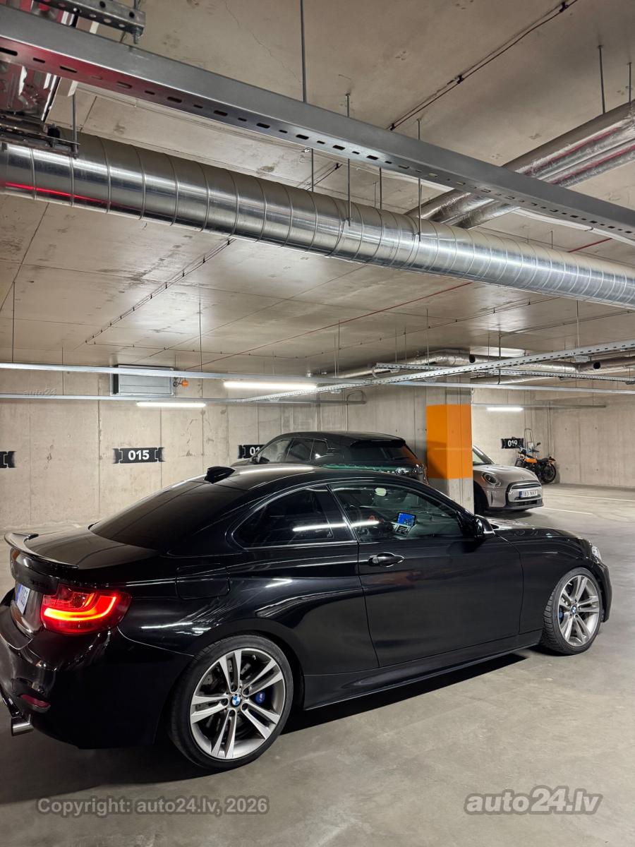 Melns BMW M-series 2014 Tallina, ar dzinēja tilpumu 3.00 L un nobraukumu 167 tūkst. km par 19000 €, foto 4 vietnē AUTOMOTO.COM.LV