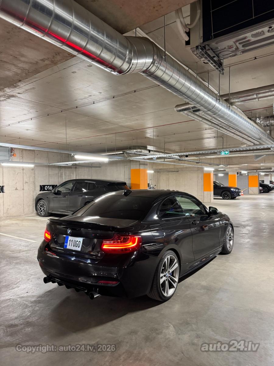Melns BMW M-series 2014 Tallina, ar dzinēja tilpumu 3.00 L un nobraukumu 167 tūkst. km par 19000 €, foto 5 vietnē AUTOMOTO.COM.LV