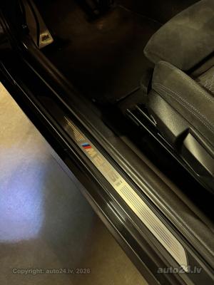 Melns BMW M-series 2014 Tallina, ar dzinēja tilpumu 3.00 L un nobraukumu 167 tūkst. km par 19000 €, foto 11 vietnē AUTOMOTO.COM.LV