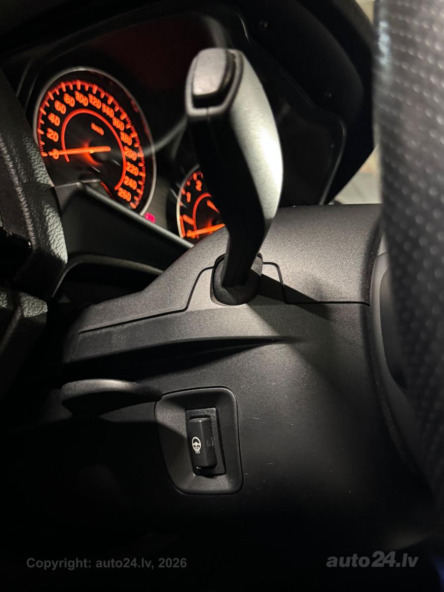Melns BMW M-series 2014 Tallina, ar dzinēja tilpumu 3.00 L un nobraukumu 167 tūkst. km par 19000 €, foto 14 vietnē AUTOMOTO.COM.LV
