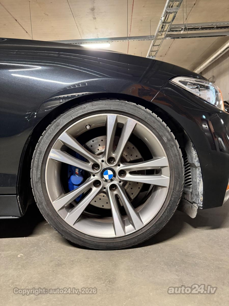 Melns BMW M-series 2014 Tallina, ar dzinēja tilpumu 3.00 L un nobraukumu 167 tūkst. km par 19000 €, foto 17 vietnē AUTOMOTO.COM.LV