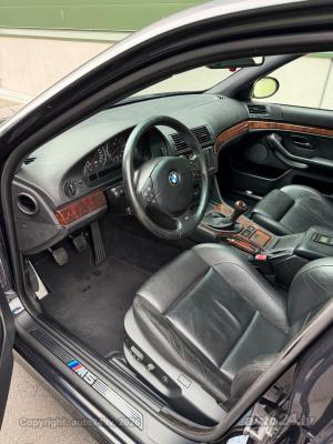 Black BMW M-series 1999 in Tallinn, with an engine capacity of 4.90 L and mileage of 300 thousand km for 24500 €, photo 17 on AUTOMOTO.COM.LV
