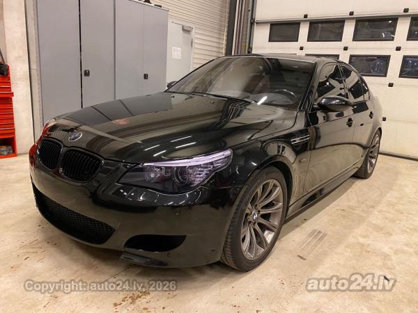 Melns BMW M-series 2007 Tallina, ar dzinēja tilpumu 5.00 L un nobraukumu 189 tūkst. km par 29000 €, foto 1 vietnē AUTOMOTO.COM.LV
