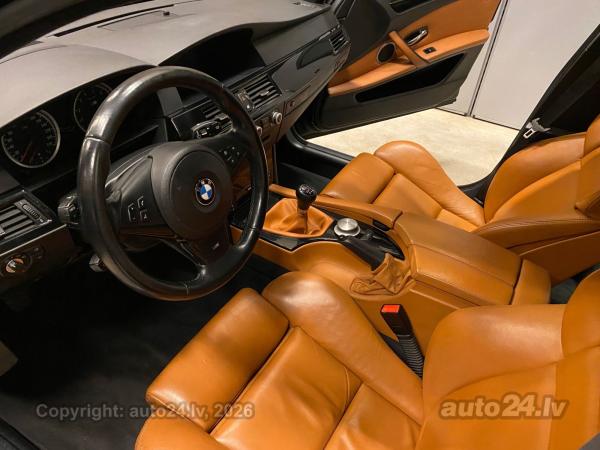 Melns BMW M-series 2007 Tallina, ar dzinēja tilpumu 5.00 L un nobraukumu 189 tūkst. km par 29000 €, foto 2 vietnē AUTOMOTO.COM.LV
