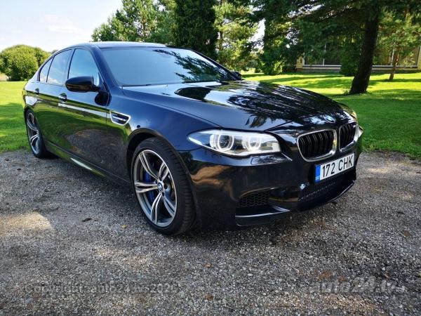 Melns BMW M-series 2015 Tallina, ar dzinēja tilpumu 4.40 L un nobraukumu 179 tūkst. km par 39800 €, foto 1 vietnē AUTOMOTO.COM.LV