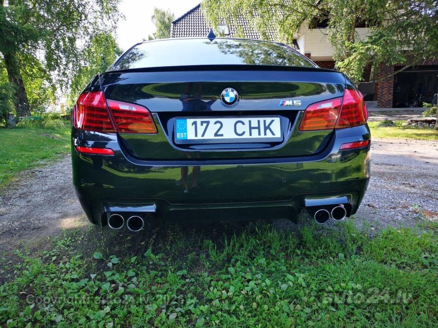 Melns BMW M-series 2015 Tallina, ar dzinēja tilpumu 4.40 L un nobraukumu 179 tūkst. km par 39800 €, foto 8 vietnē AUTOMOTO.COM.LV