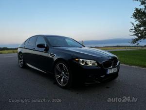 Melns BMW M-series 2015 Tallina, ar dzinēja tilpumu 4.40 L un nobraukumu 179 tūkst. km par 39800 €, foto 17 vietnē AUTOMOTO.COM.LV