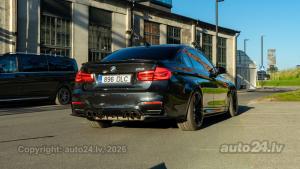 Black BMW M-series 2015 in Tallinn, with an engine capacity of 3.00 L and mileage of 189 thousand km for 42500 €, photo 6 on AUTOMOTO.COM.LV