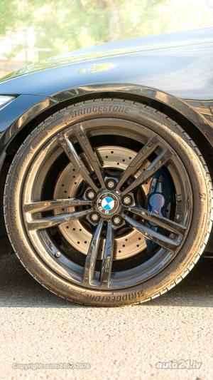 Black BMW M-series 2015 in Tallinn, with an engine capacity of 3.00 L and mileage of 189 thousand km for 42500 €, photo 12 on AUTOMOTO.COM.LV