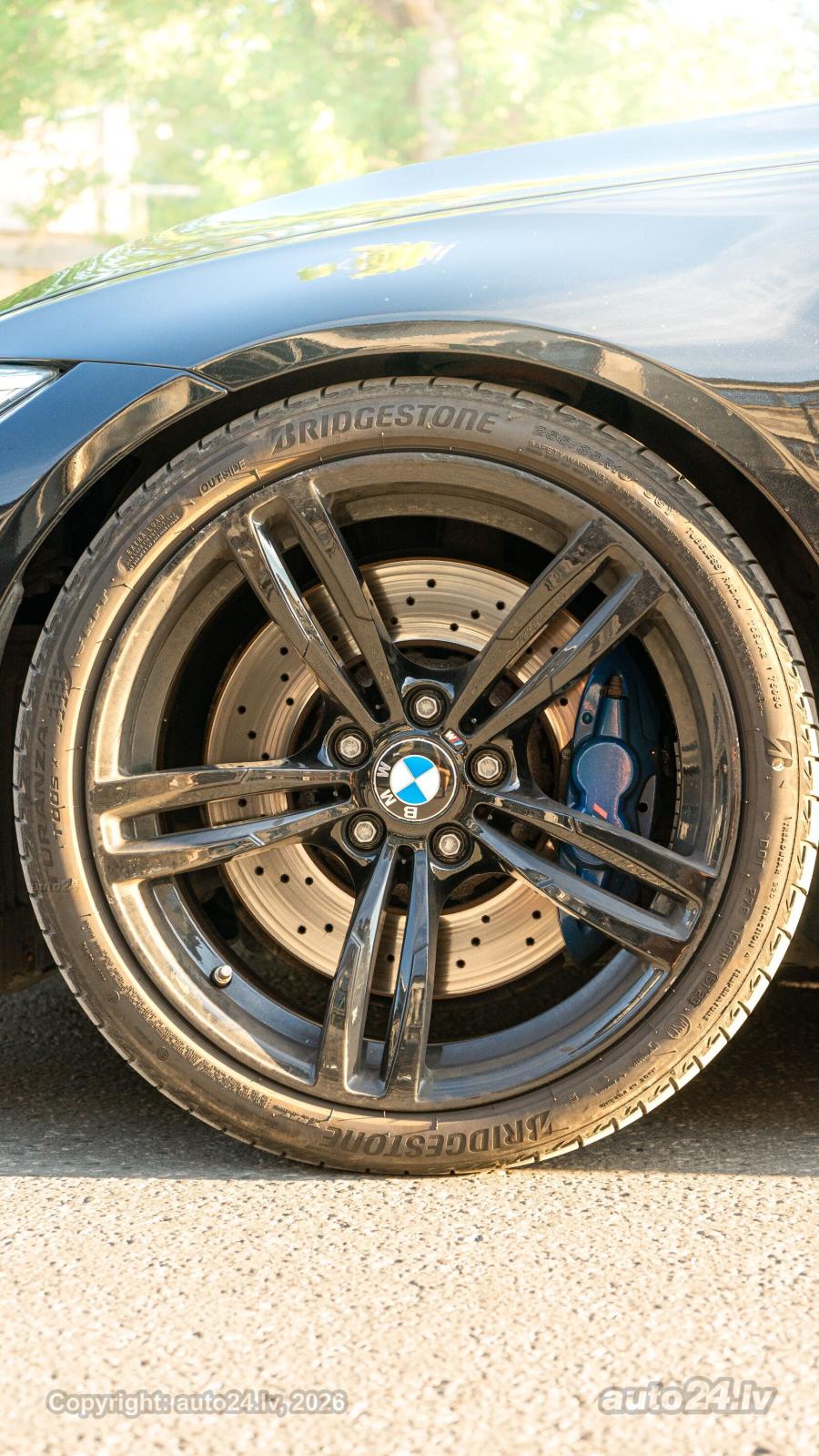 Black BMW M-series 2015 in Tallinn, with an engine capacity of 3.00 L and mileage of 189 thousand km for 42500 €, photo 12 on AUTOMOTO.COM.LV