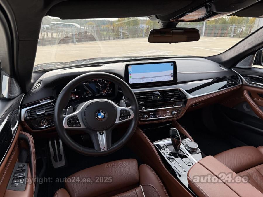Melns BMW M-series 2020 Tallina, ar dzinēja tilpumu 4.40 L un nobraukumu 160 tūkst. km par 49999 €, foto 7 vietnē AUTOMOTO.COM.LV
