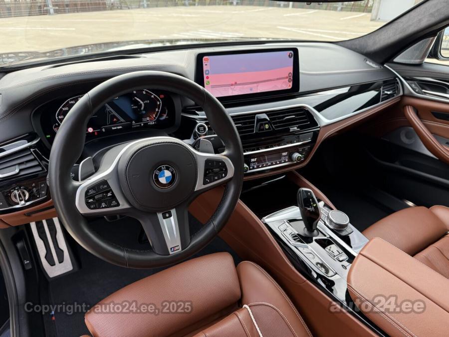 Melns BMW M-series 2020 Tallina, ar dzinēja tilpumu 4.40 L un nobraukumu 160 tūkst. km par 49999 €, foto 10 vietnē AUTOMOTO.COM.LV