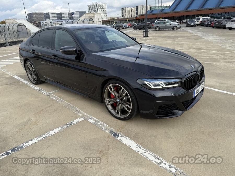 Melns BMW M-series 2020 Tallina, ar dzinēja tilpumu 4.40 L un nobraukumu 160 tūkst. km par 49999 €, foto 18 vietnē AUTOMOTO.COM.LV