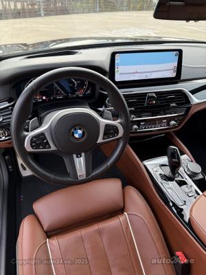 Melns BMW M-series 2020 Tallina, ar dzinēja tilpumu 4.40 L un nobraukumu 160 tūkst. km par 49999 €, foto 24 vietnē AUTOMOTO.COM.LV