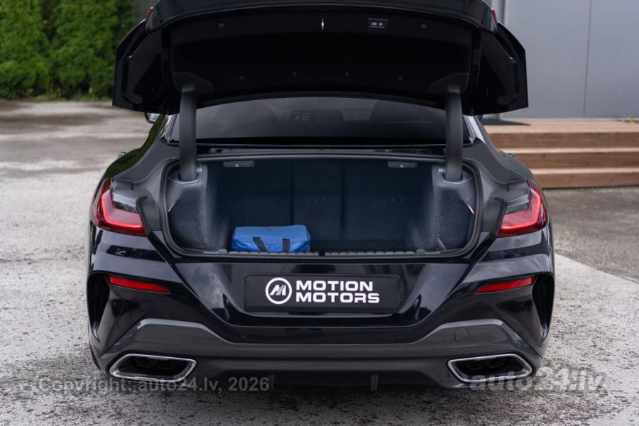 Melns BMW M-series 2022 Tallina, ar dzinēja tilpumu 4.40 L un nobraukumu 74 tūkst. km par 59900 €, foto 6 vietnē AUTOMOTO.COM.LV