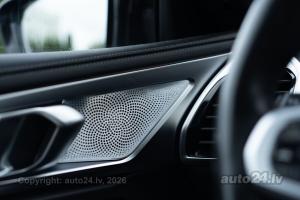 Melns BMW M-series 2022 Tallina, ar dzinēja tilpumu 4.40 L un nobraukumu 74 tūkst. km par 59900 €, foto 13 vietnē AUTOMOTO.COM.LV